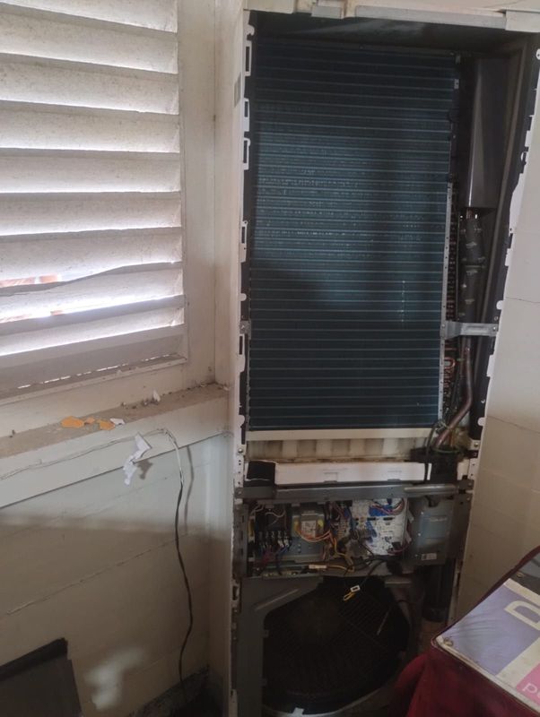 Cuci dan Perawatan Ac Standing 5 PK