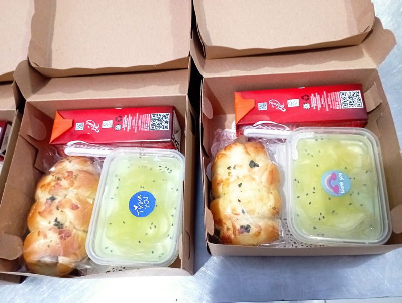 snack box premium