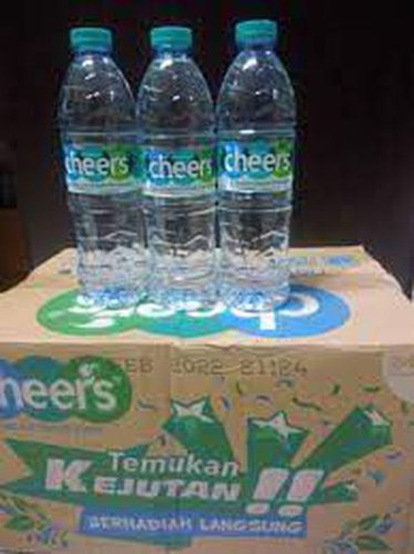 Air Mineral Kemasan Botol - Cheers