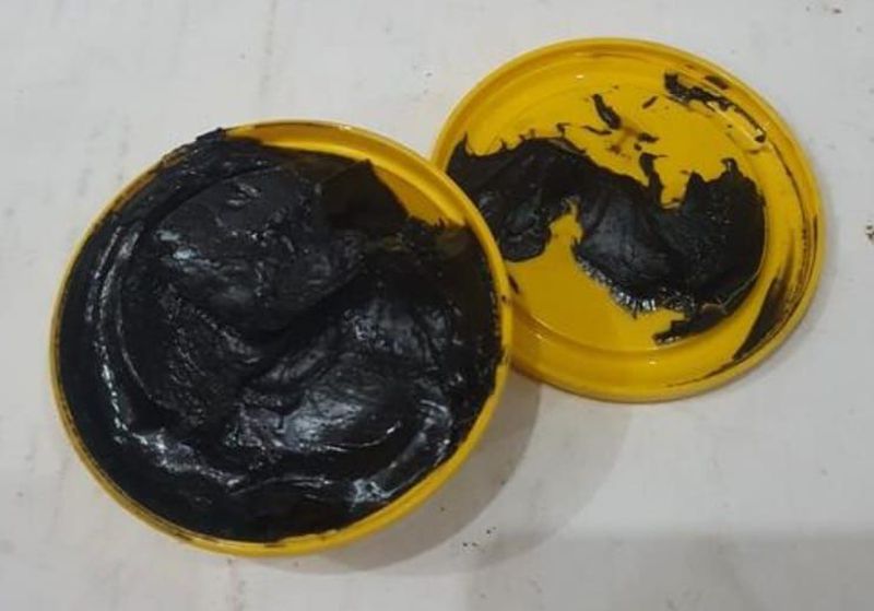 VASELINE/GREASE/PELUMAS