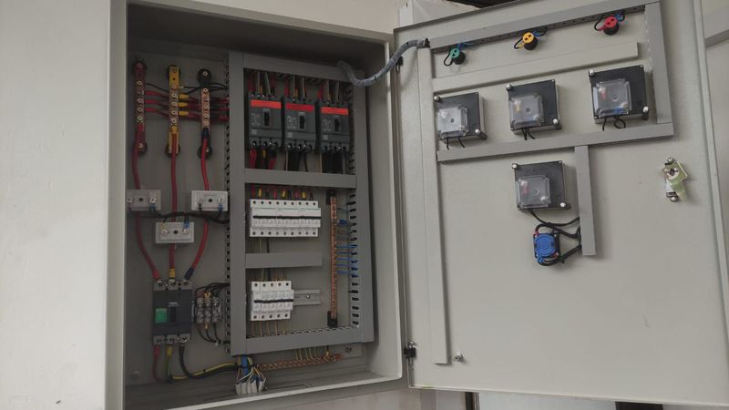 Panel Listrik (Main Distribution Panel) 3 Phase,Tegangan 33 KVa, Include Kabel