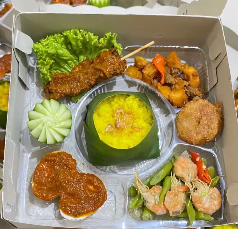 Paket Nasi dan Snack Box 2