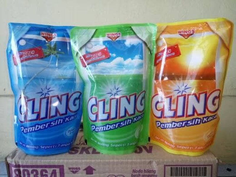 cling refilPembersih Kaca kemasan plastik isi 425ml (refill)