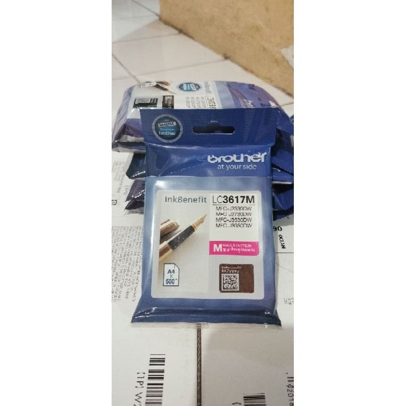 Tinta Printer Brother LC3617 Magenta