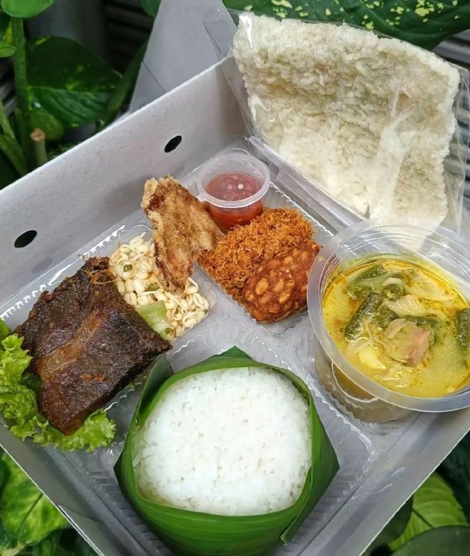 PAKET NASI BOX DAN SNACK BOX 5