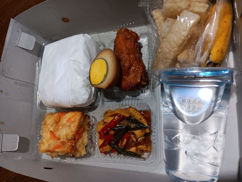 Nasi Box (Paket 3)