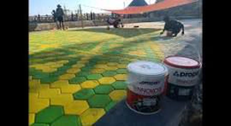 Pekerjaan Pengcatan Paving Block - Hijau