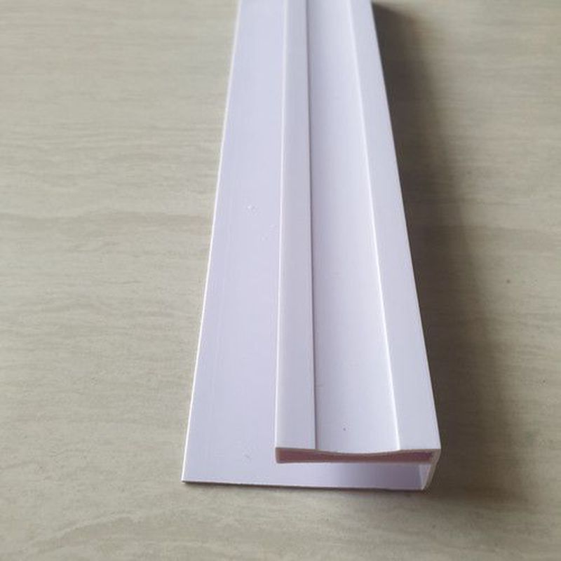 Pekerjaan Pemasangan List Plafond PVC