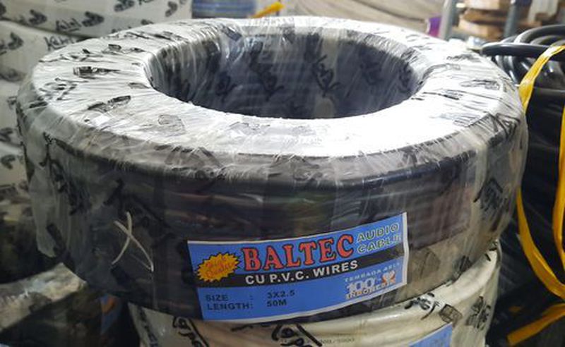 KABEL SERABUT TEMBAGA 2x1,5 BALTEC - Hitam