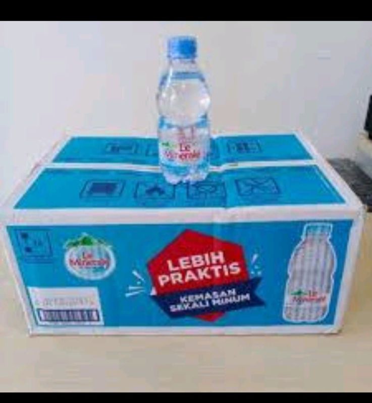 Air kemasan botol
