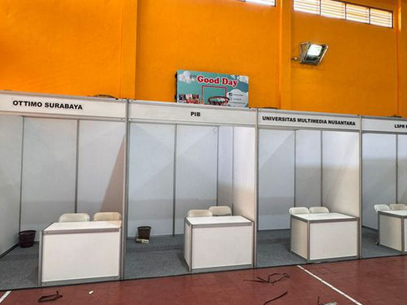 Sewa Paket Stand Partisi 3x3