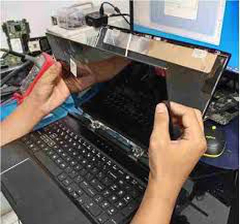Pemeliharaan/Service computer dan Laptop